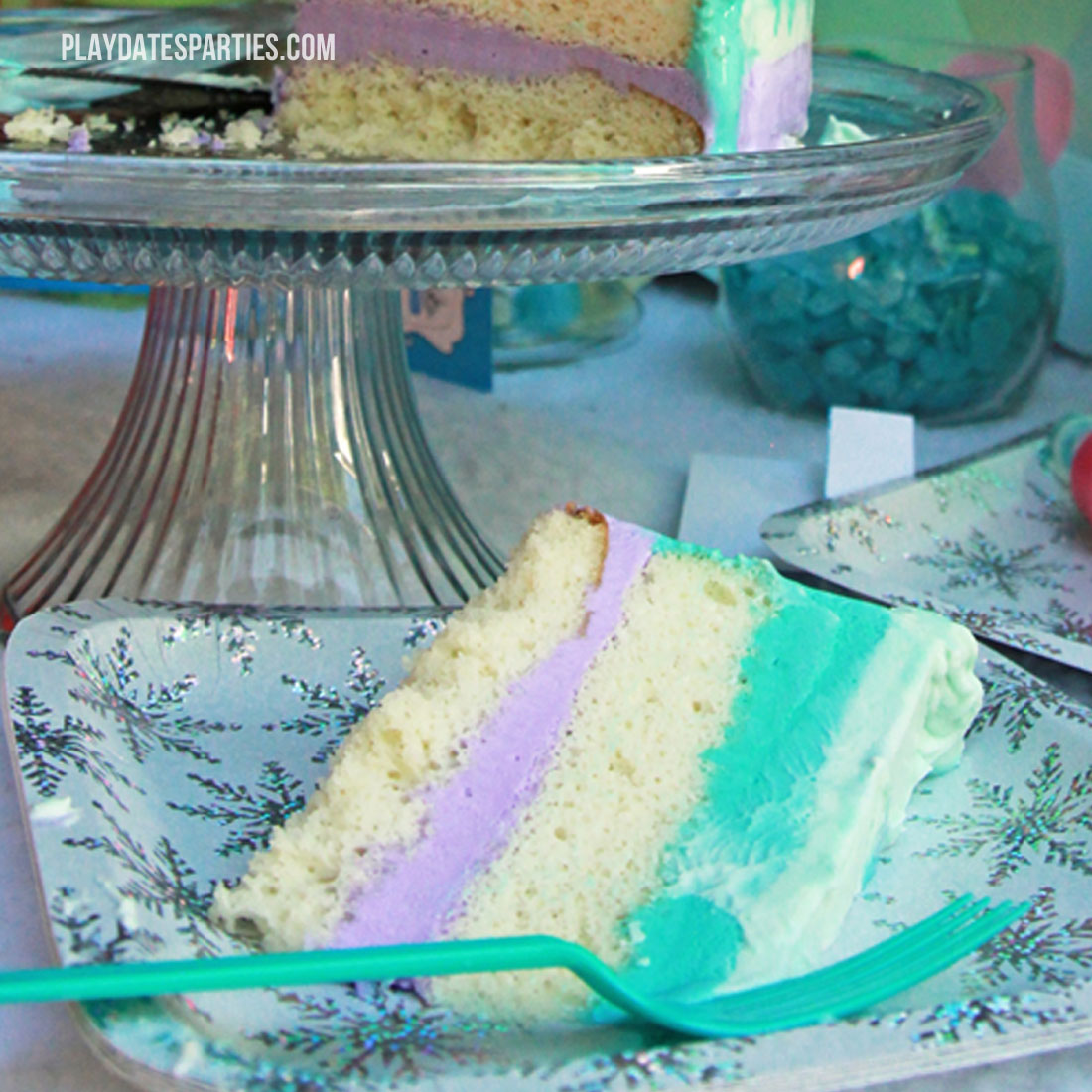 How to Make a Frozen Inspired Ice Cream Cake