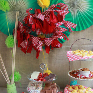 30+ Creative Party themes for October