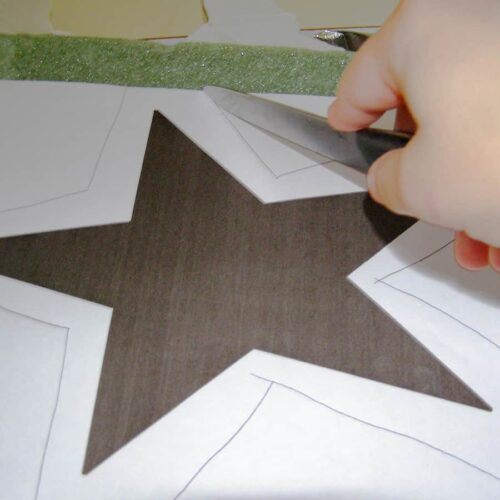 DIY Star Shaped Cupcake Stand to Wow Your Guests