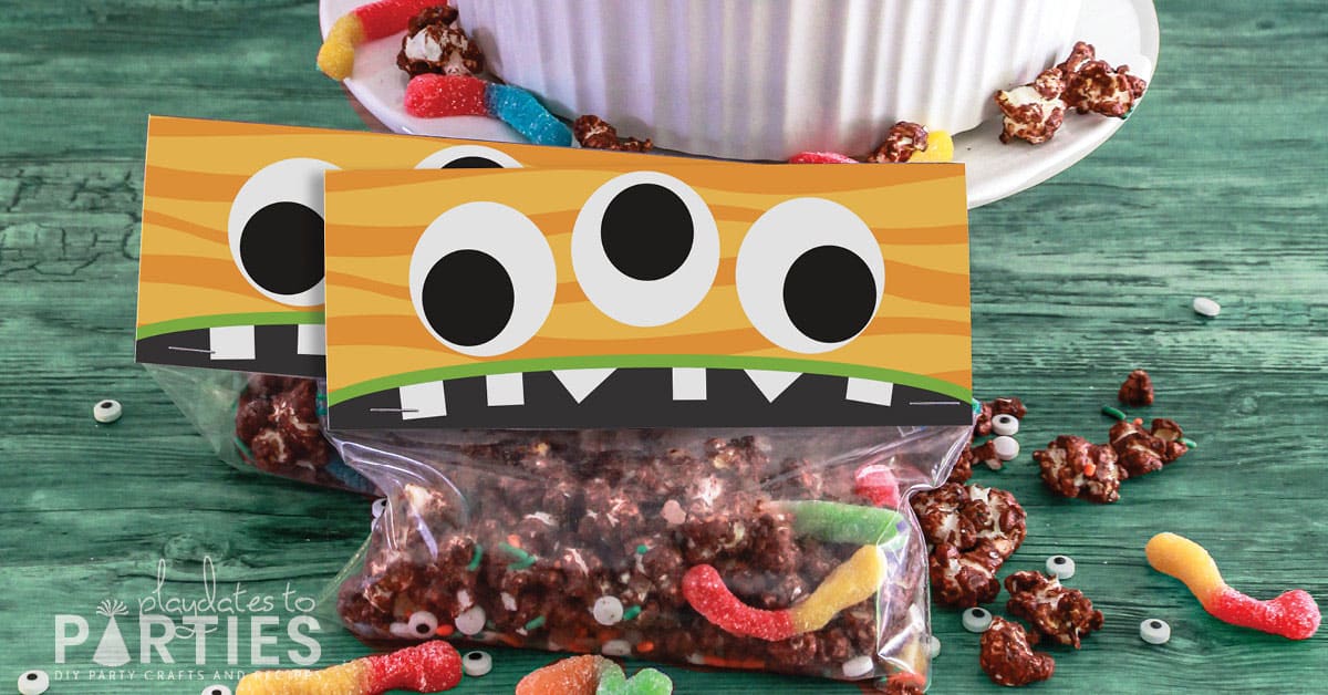 Halloween Monster Munch Popcorn Mix with Free Printable Bag Toppers