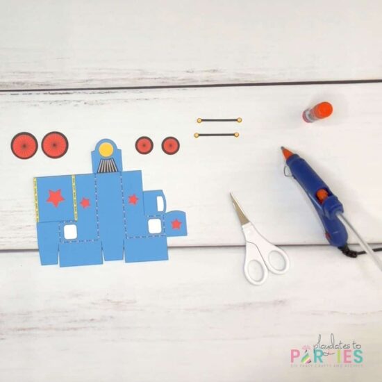 Train Party Favor Box (Video + Step By Step Tutorial)