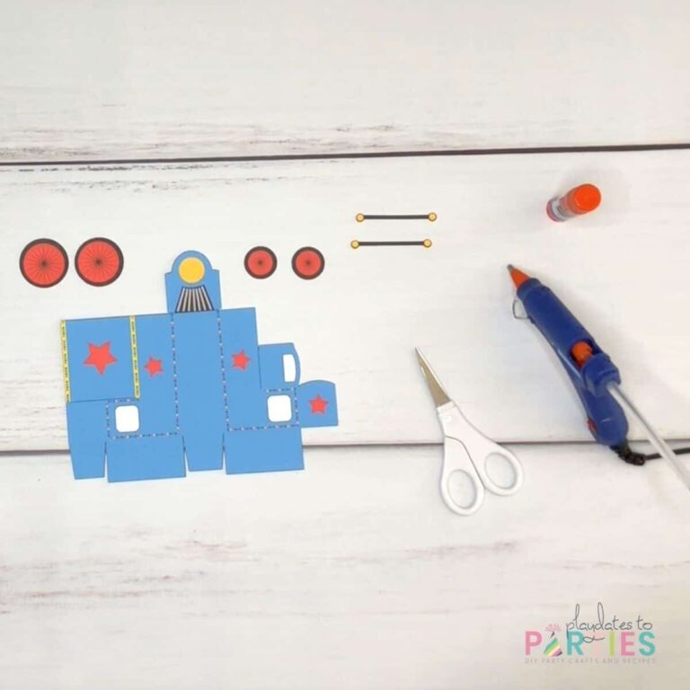 Train Party Favor Box (Video + Step By Step Tutorial)