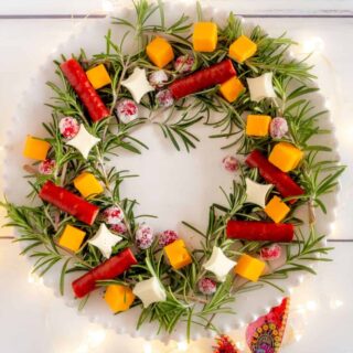 Christmas Appetizer Wreath (on a Budget!)