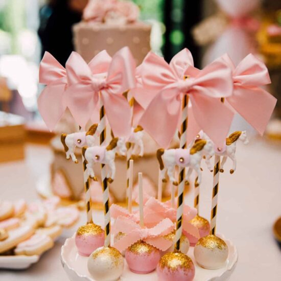 30+ Awesome July Party Themes