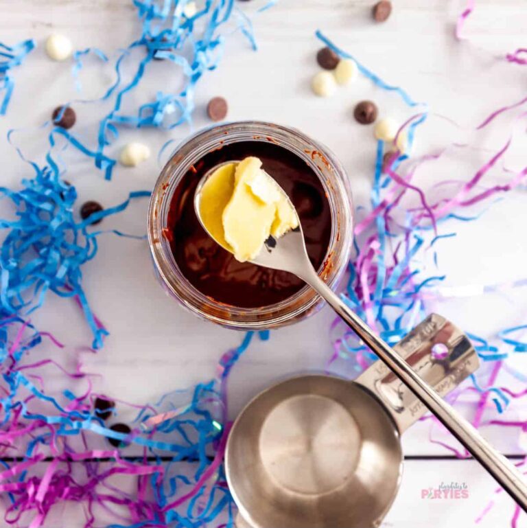 How to Make Chocolate Dipped Spoons