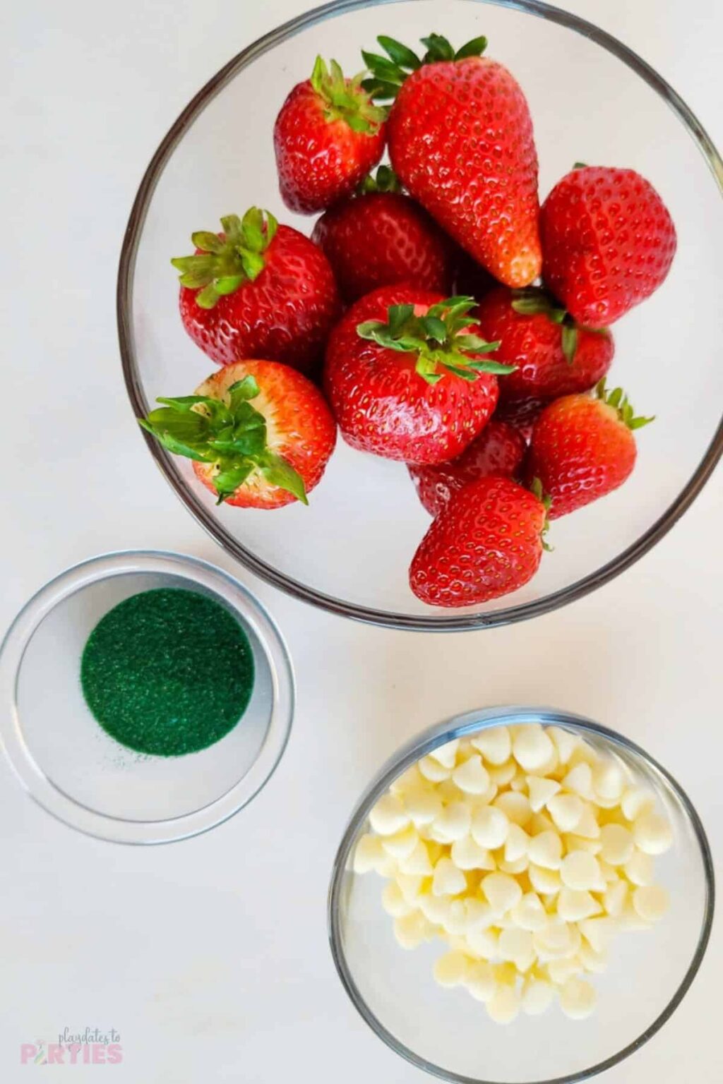White Chocolate Dipped Strawberries with Sprinkles
