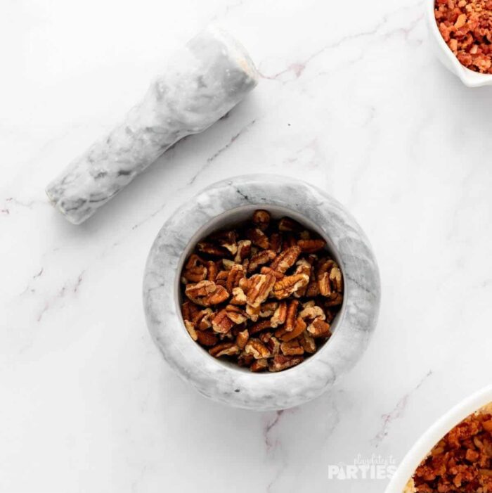 Pecan Bacon Cheeseball