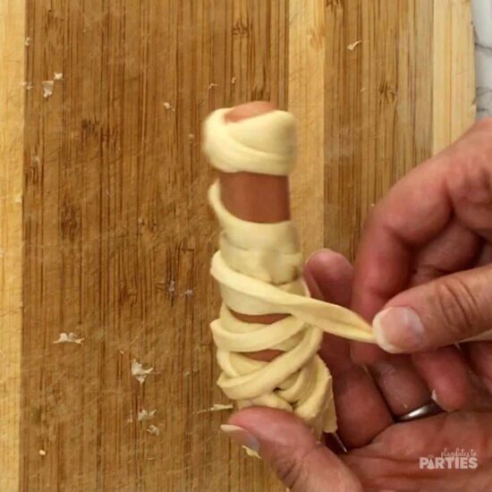 Easy Mummy Dogs for Halloween